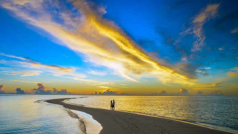 First Trip to Thailand to Meet Her: A Western Man's Guide
